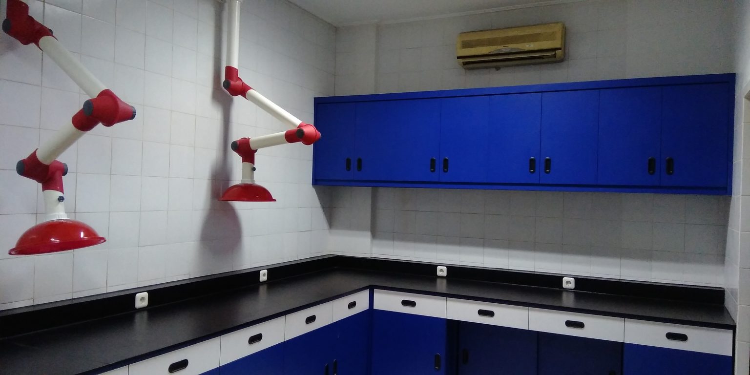 Meja Laboratorium - Furniture Laboratorium Meja Laboratorium